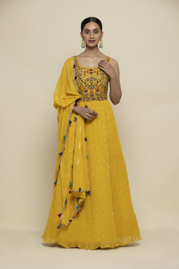 Suits for Women | Buy Designer Suit Sets for Women Online | Frontier ...