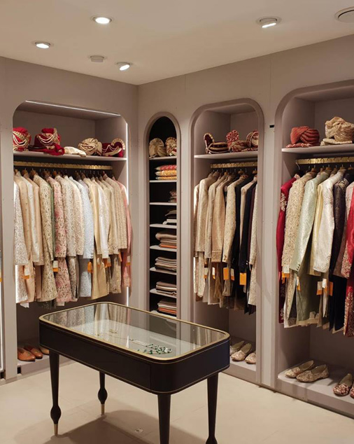 Our Stores | Frontier Raas